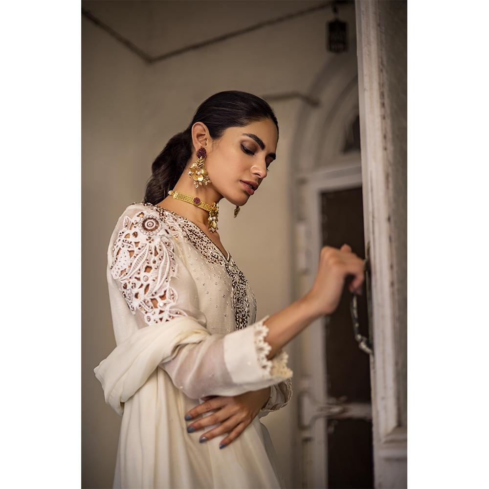 K I A R A- 08 – H2 by Huma